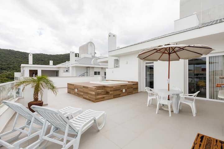 Cobertura Com Jacuzzi Aquecida -