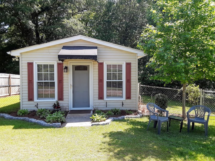 Riverside Cottage - Saluda Lake, SC