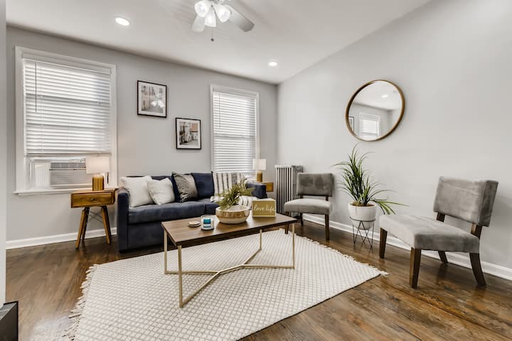 Modern Chic Apartment In Greektown - Baltimore, MD