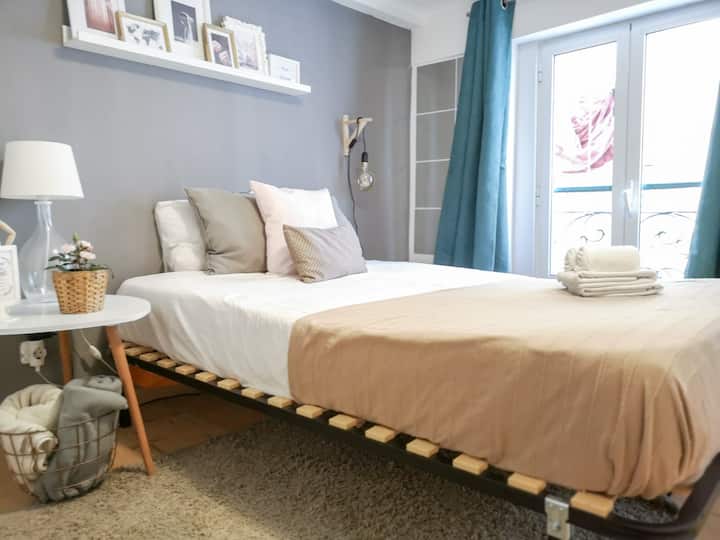 Romantic Escape In Alfama - Lissabon