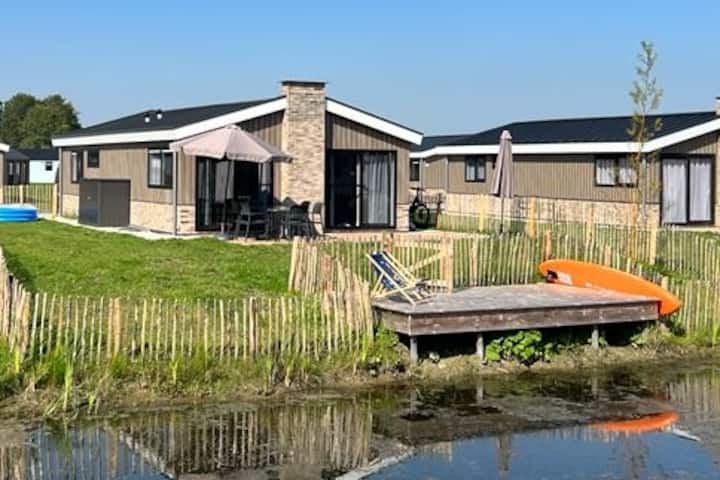Ferienchalet Mit Bootssteg Im Ferienpark - Kampen