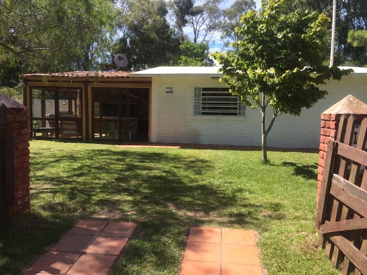 Acogedora Casa De Playa En Las Toscas - Atlántida