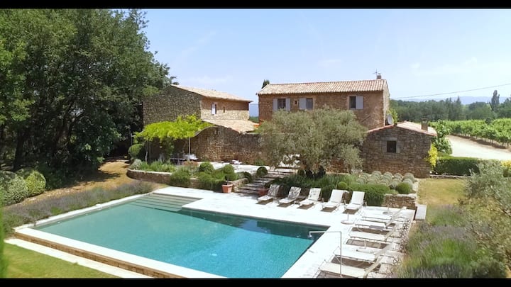 Bonnieux, Heated Pool, Tennis. 18-25 June - 6,750€ - Roussillon