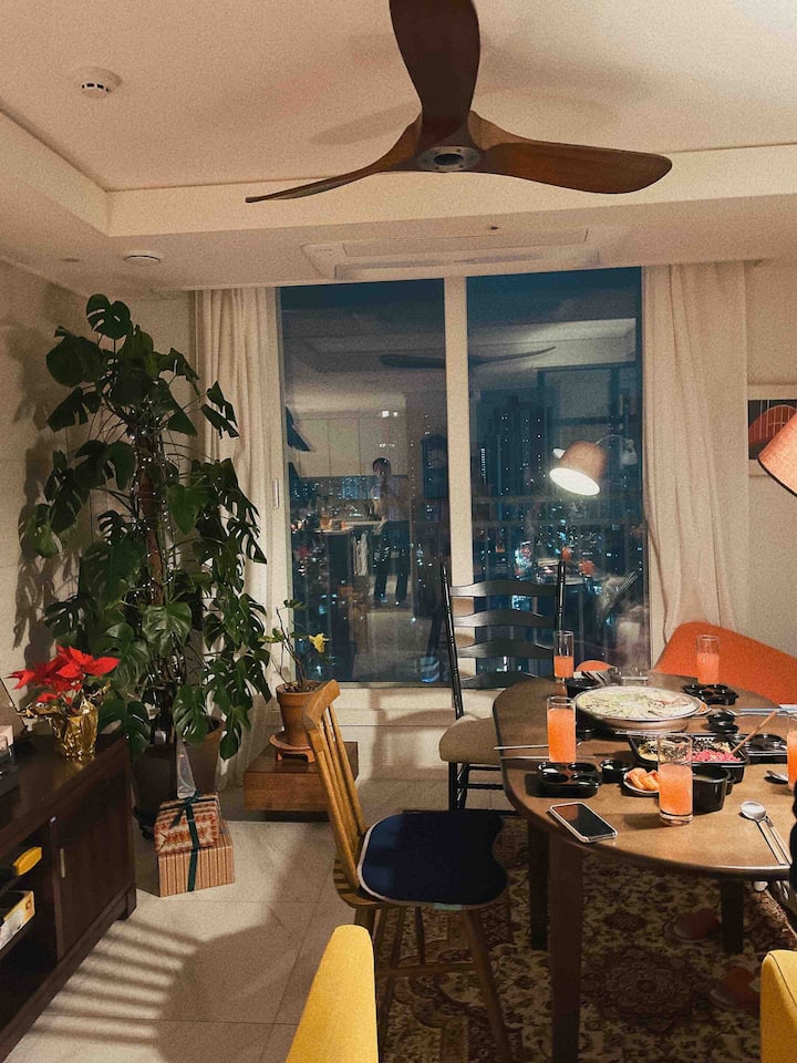 [최대4인]까사 157#고층마운틴리버뷰#침구매일세탁#주차비지원#100인치프로젝터 - 광적면