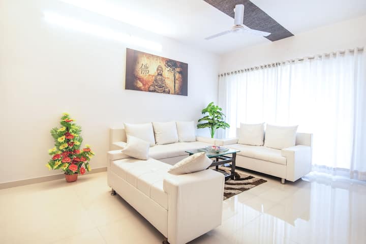 Airport Ready Suite - 3 Bedroom - Santacruz East - Mumbai