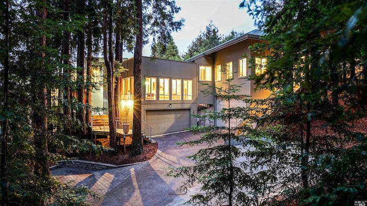 Stunning Guest House Nestled Within The Redwoods - Mill Valley, CA