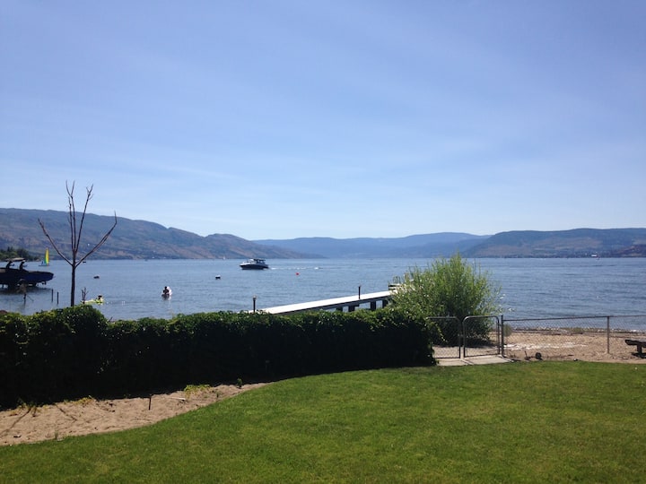 Sandy Beach Retreat - Kelowna