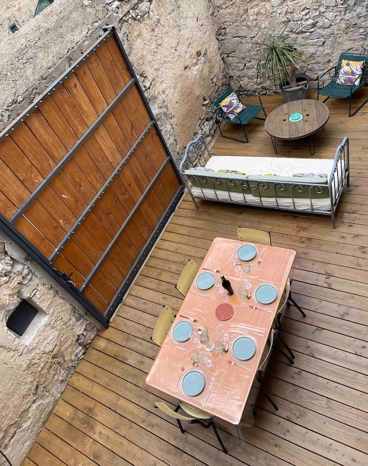 Ancienne Remise Rénovée Au Cœur Du Village - Département Aude