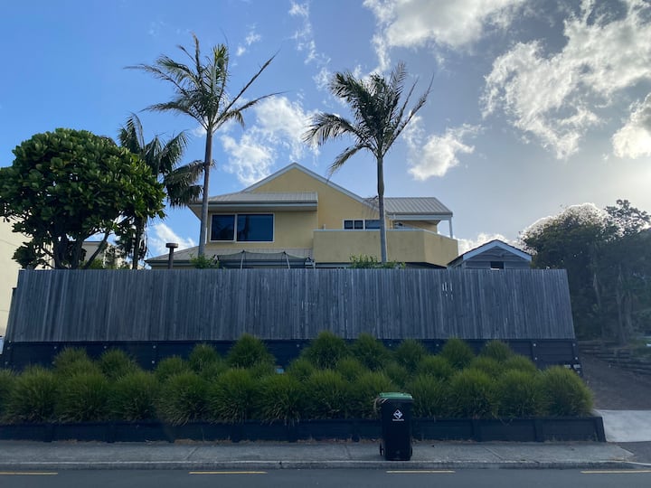 Tropical Vibes On Oceanbeach Road - マウント・マウンガヌイ