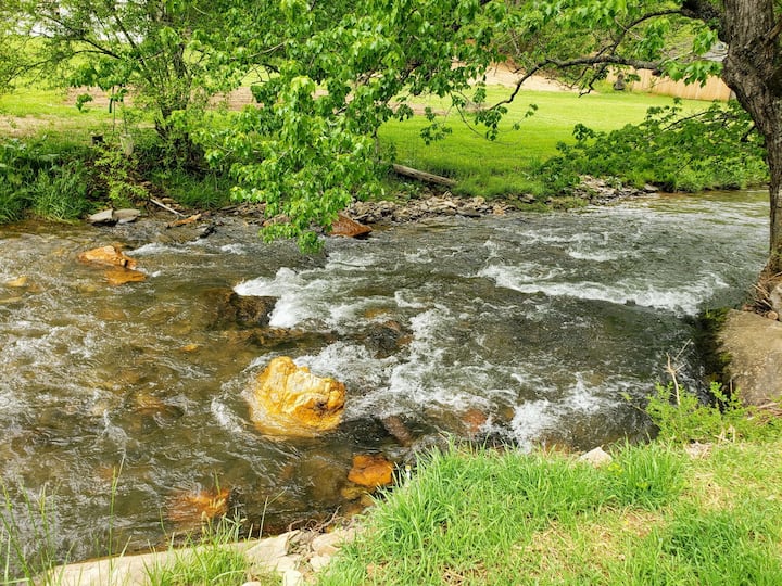 Conley's Creek Campground, Luxury 38' Rv Creekside - Cherokee, NC