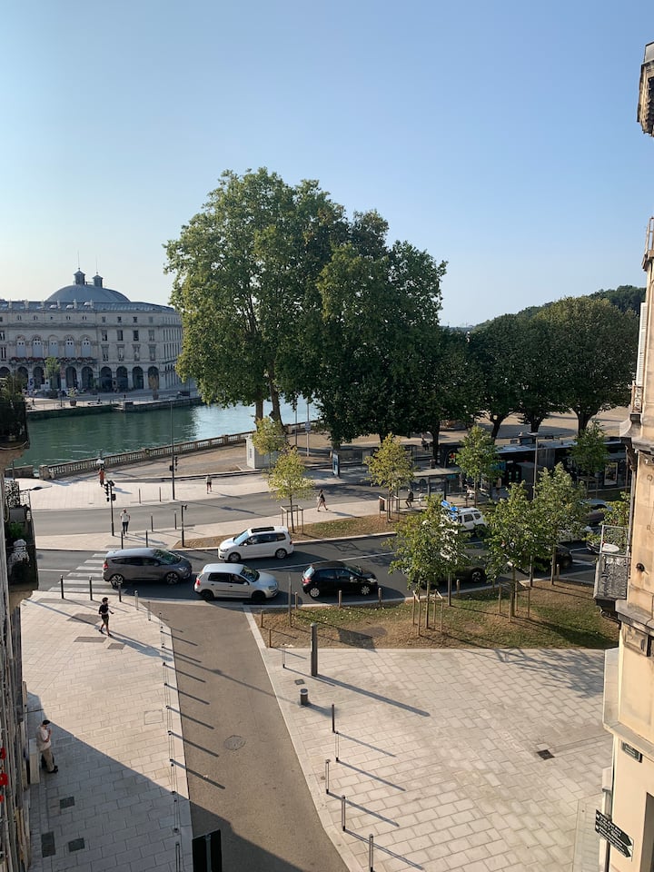 Grand Appart Avec Terrasse Plein Centre Historique - Bayonne