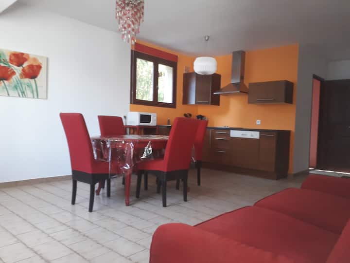 Grand Appartement Ensoleillé Tout Confort - Agde