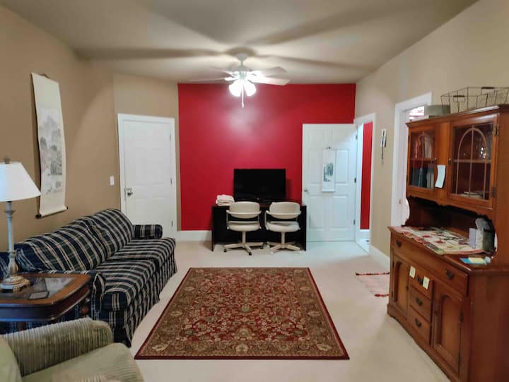 Spacious In-law Suite - Birmingham, AL
