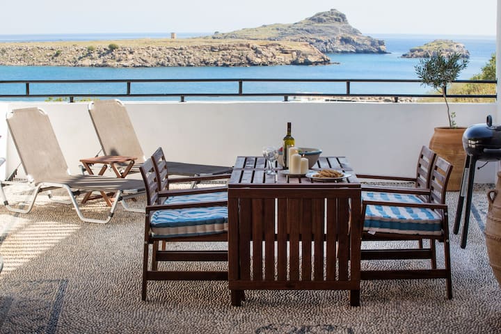 Villa • 2br Courtyard Retreat Bbq Sunbeds - Lindos