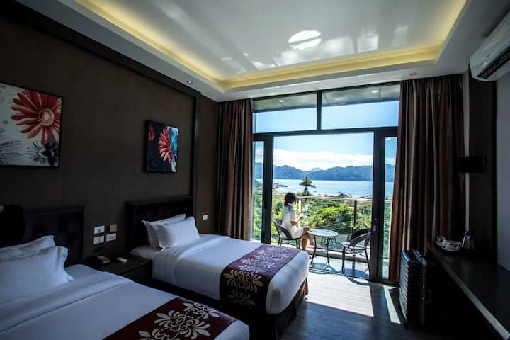 Vienna Hotel 10 Deluxe Twin Bed Room - Coron