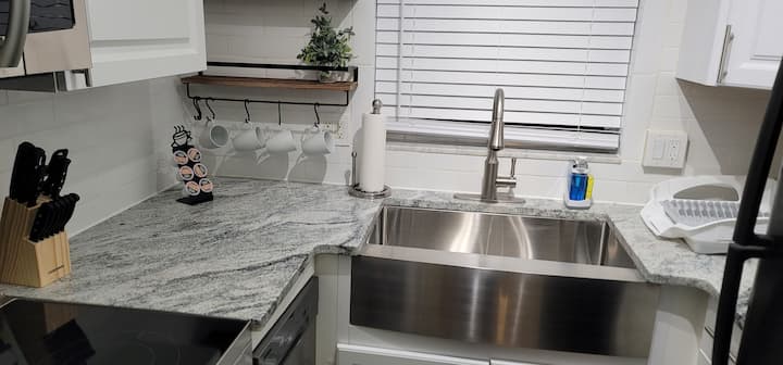 2 Bedroom Condo On  Honeymoon  Causeway. - Palm Harbor, FL