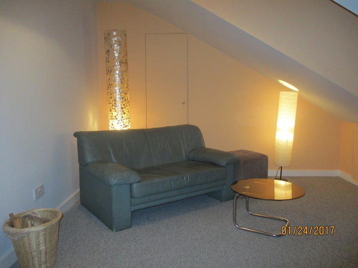 Brand New And Airy Loft - 5 Mins To The Beach! - Brighton