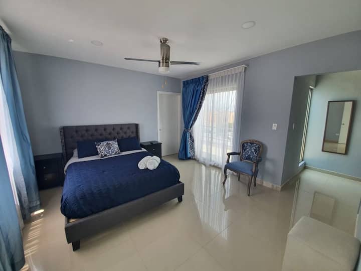 3br New Blue Beach Apt Near Dtown &Vyneyards Tlly Gated Garage - Ensenada