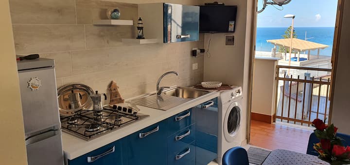 Balcone Con Vista Sul Mare Di Alcamo Marina - Alcamo