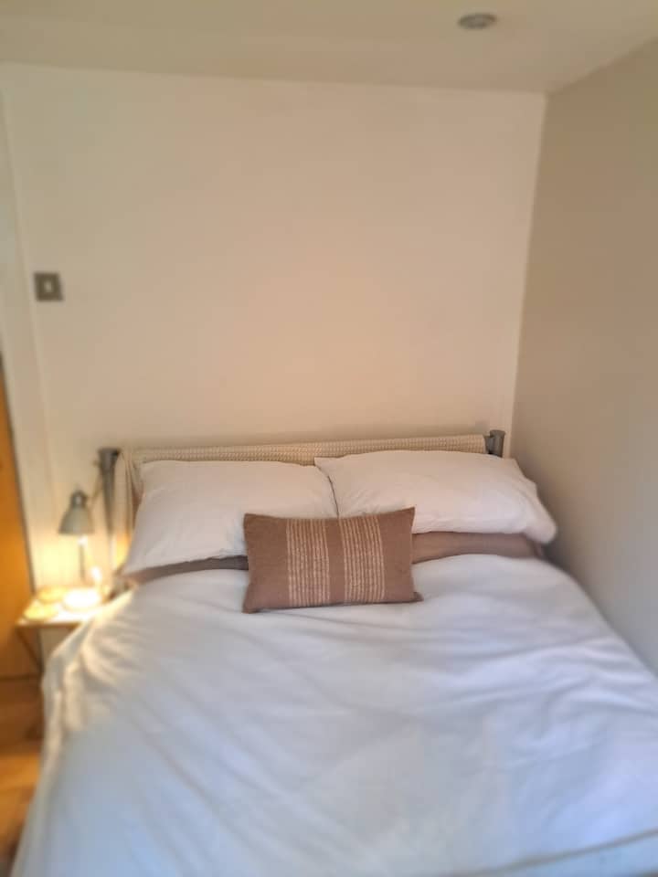 Cosy Double By Southsea Beach - Southsea