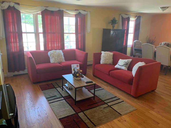 Universe 3-bedrooms House (Second Floor)near Ewr - Staten Island