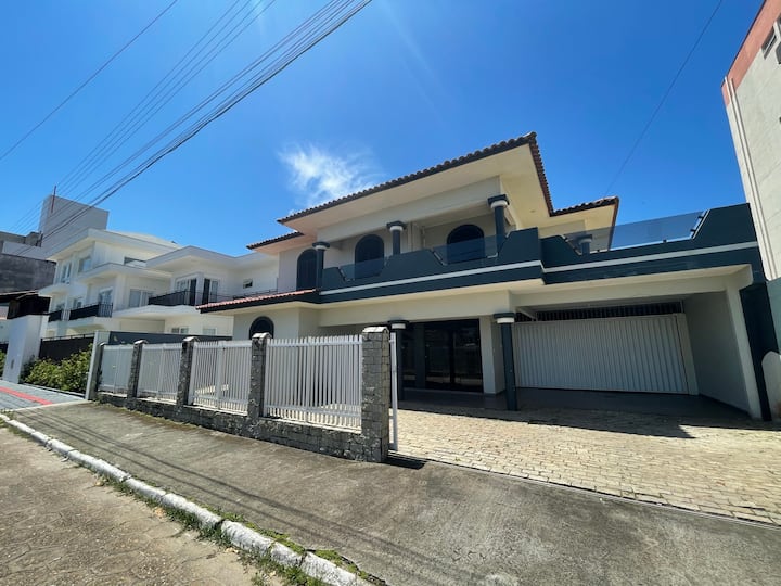 Casa Sobrado Frete Mar A 16 Km Beto Carrero - Barra Velha