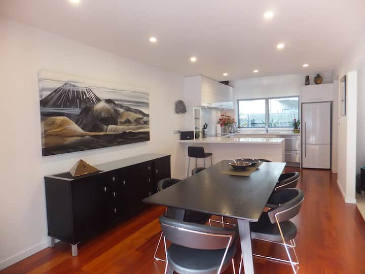 Luxury Living In Central Paihia - Bay Of Islands
