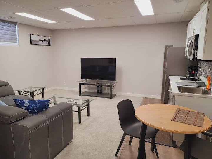 A Cozy One Bedroom - Manitoba