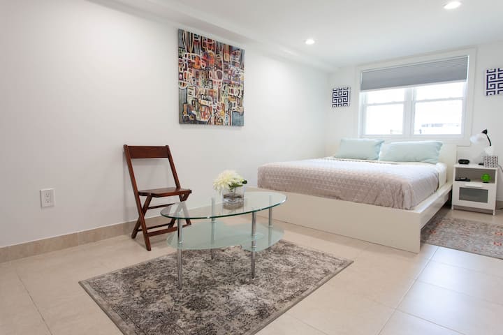 Brand New Cozy Woodside Studio Close To Nyc - Nueva York