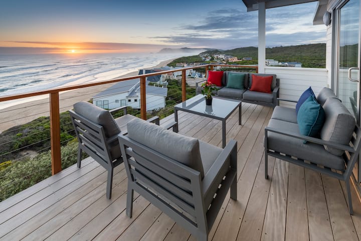 Luxe Beach House: Endless Sea Views - Sedgefield