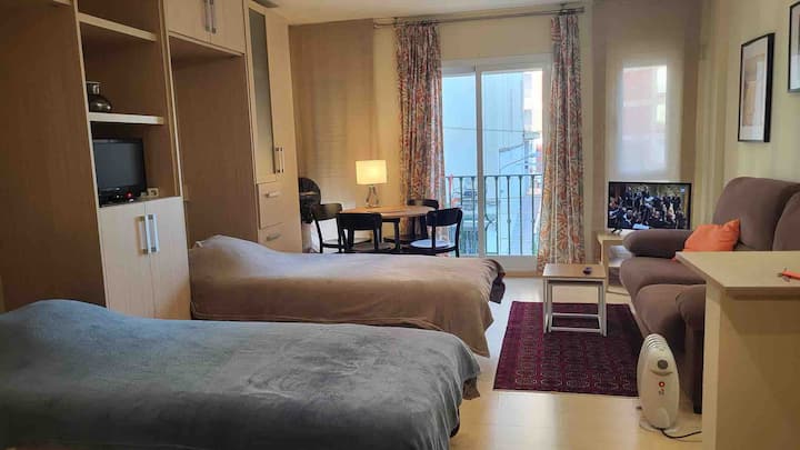 Lovely Studio In Centre Of Torre, Near The Beach - Vélez-Málaga