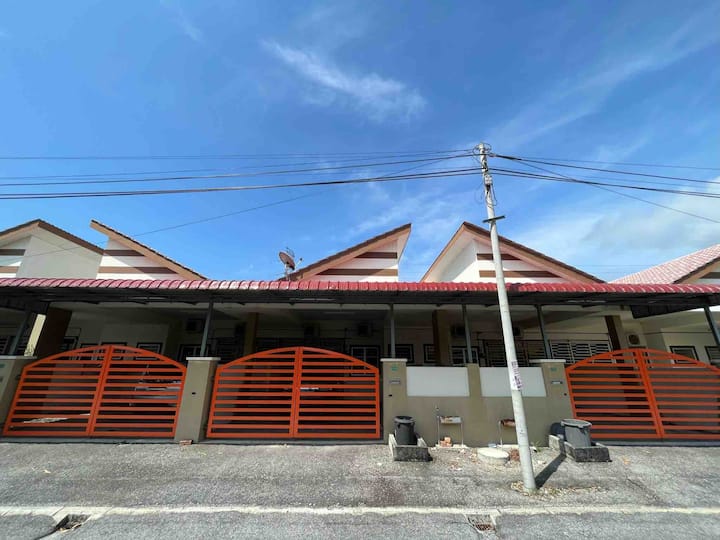 Singgahan Al-istirahat (158) (Guesthouse) - Kuala Kangsar