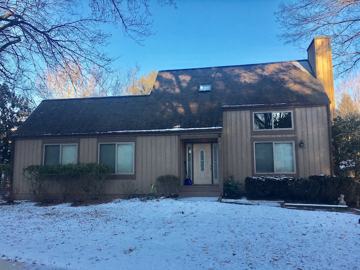 Contemporary Columbia - Private Home W/ King Bed - Columbia, MD