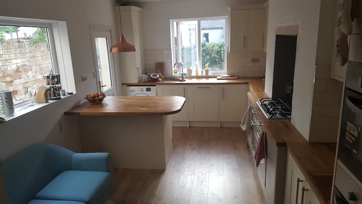 Short Term - Double Room In Lovely Roath Home - Cardiff