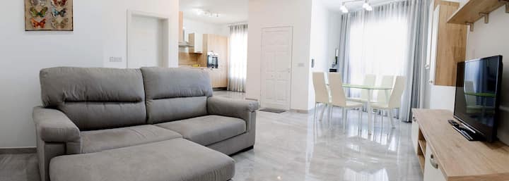 Luxury, Style And A Quiet Location - Málta