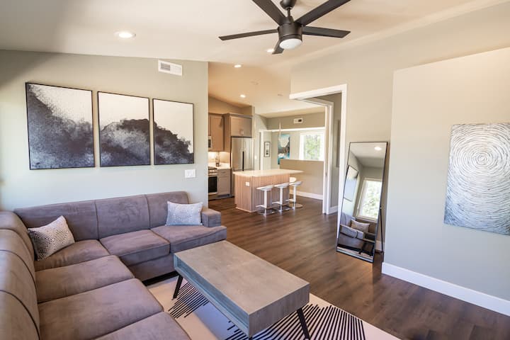 Stunning Modern Luxury Downtown Loft With Ac! - Flagstaff, AZ