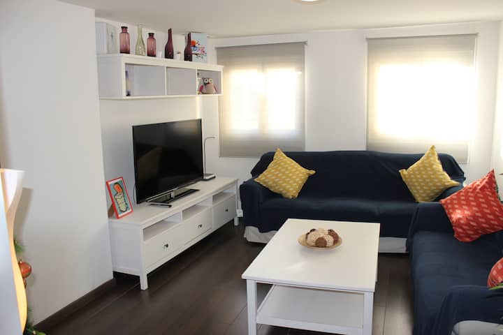 1-4.madrid Center.las Cortes.sol.50m2.bright.ac/h - Madrid