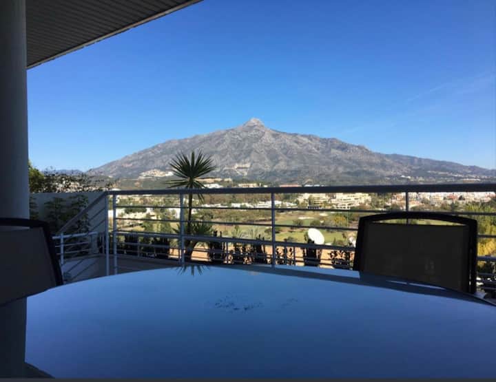 Apartment With Stunning Views - Marbella