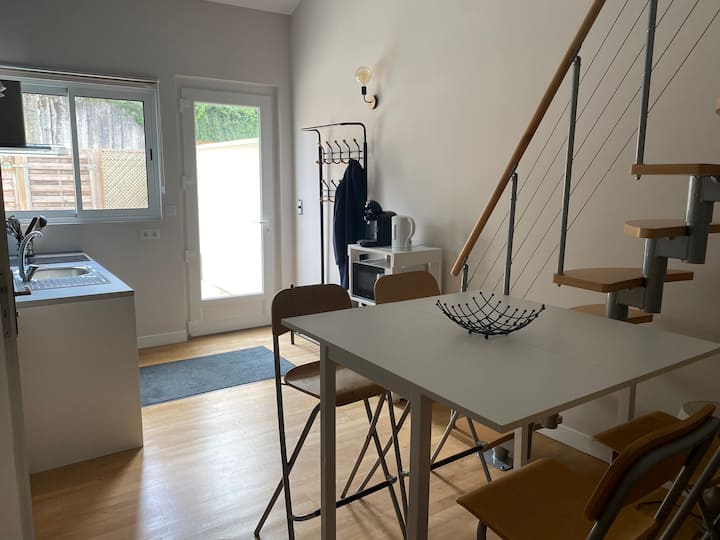 Studio Proche Commanderie Et Voie Verte Idéal Vélo - Dole