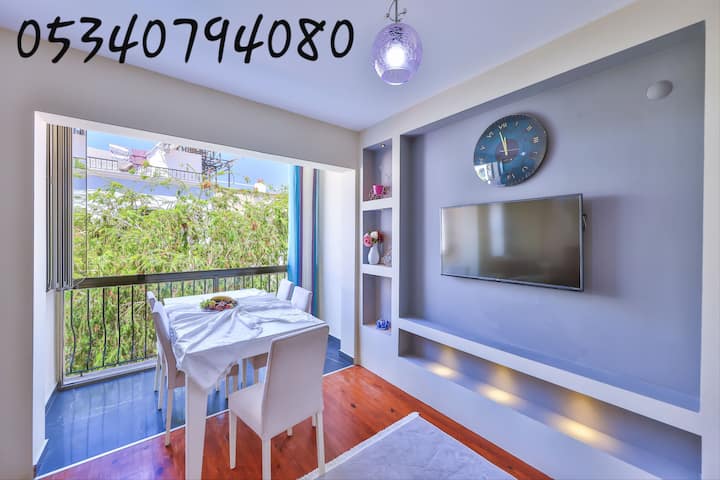 Kaş Meydana 100 M.2.kat 4 Kişilik 1+1 - Kaş