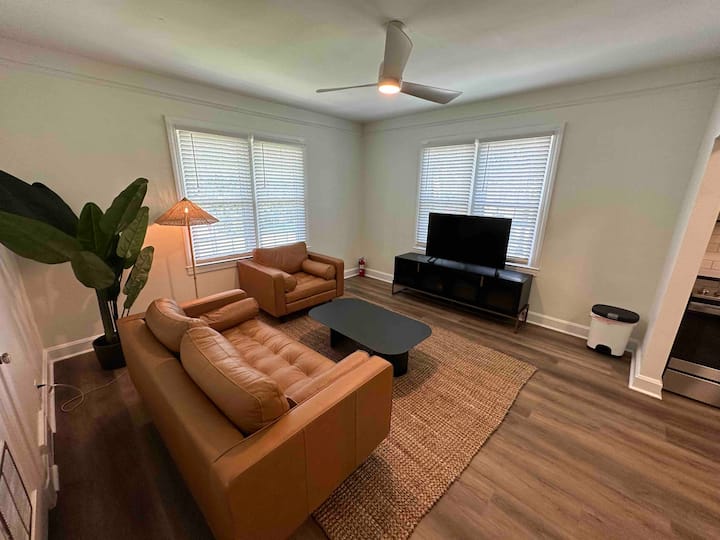 Home Away From Home (San Marco Apt #1) - Jacksonville, FL