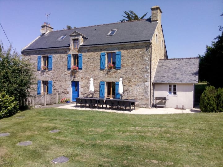 Gites De St Leon, 16 Personnes Avec Piscine Privée - Bretaña