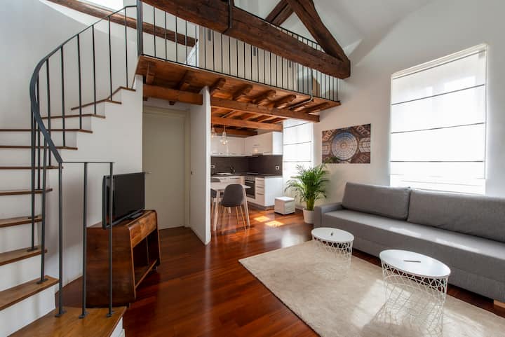- Luxury Loft In The Heart Of Navigli - - Milan