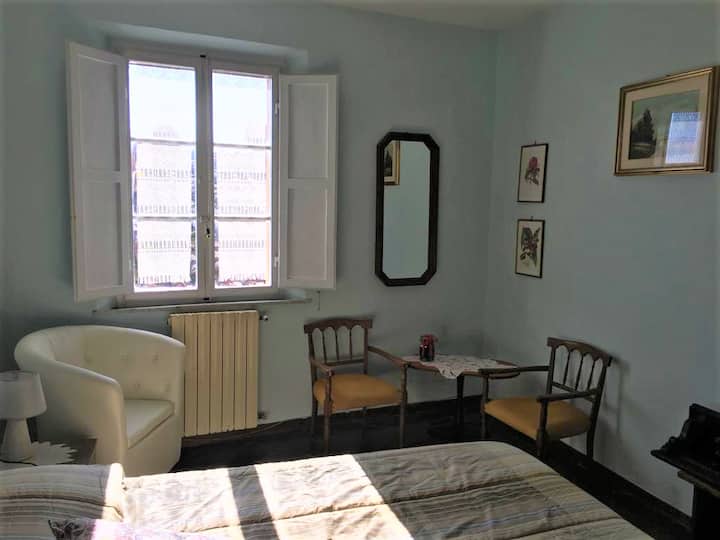 Blue-sky Room - Monteriggioni