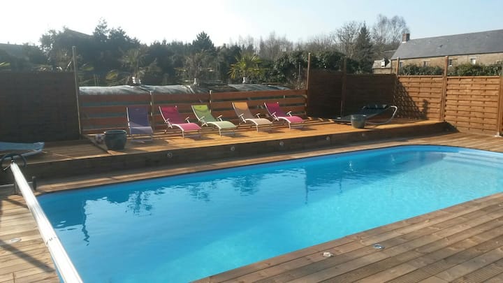 Chambre  Accès Piscine Chauffée Jacuzzi - Clécy
