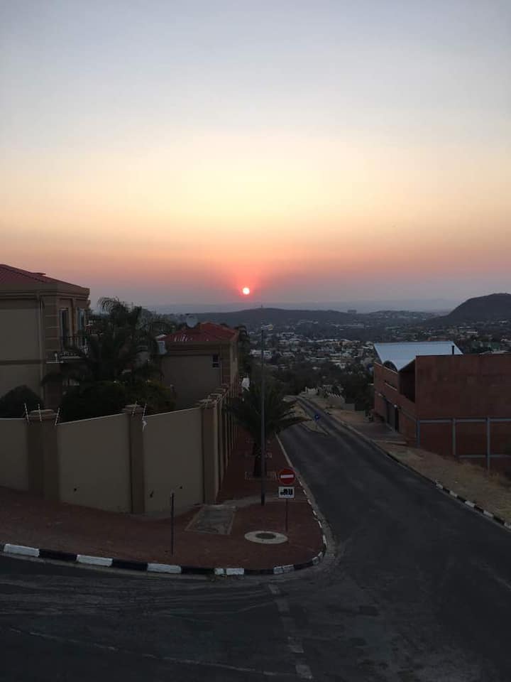 Eagle's View Luxury Guest Room - Windhoek