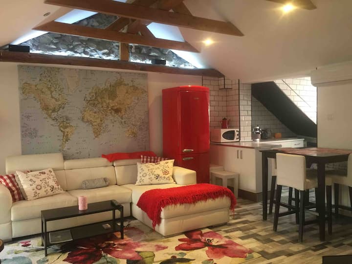 Con Encanto, Tranquilo Y A Estrenar - San Lorenzo de El Escorial