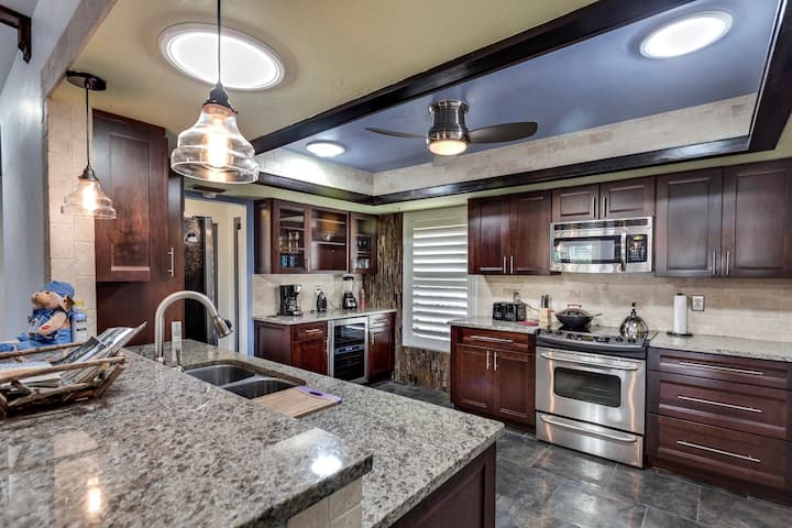 Bonita Springs  Single Family Pool House. - Bonita Springs, FL