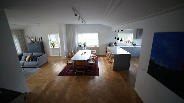 Villa In Enebyberg - Täby