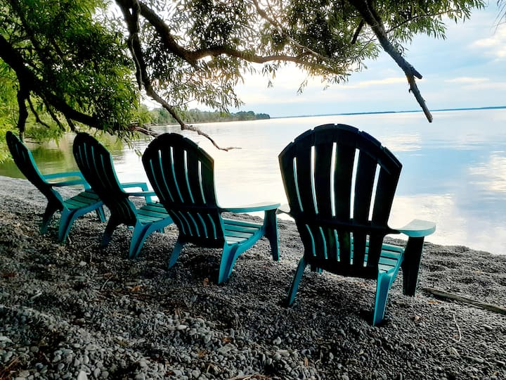 Pebbles Beach Resort - 3 Cottage Package - 프린스 에드바르트